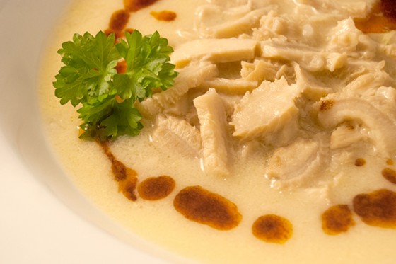 Türkische Pansensuppe - Nudelheissundhos