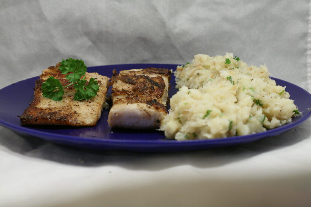 Viktoriasee-Barschfilet mit Pastinaken-Stampf - Nudelheissundhos